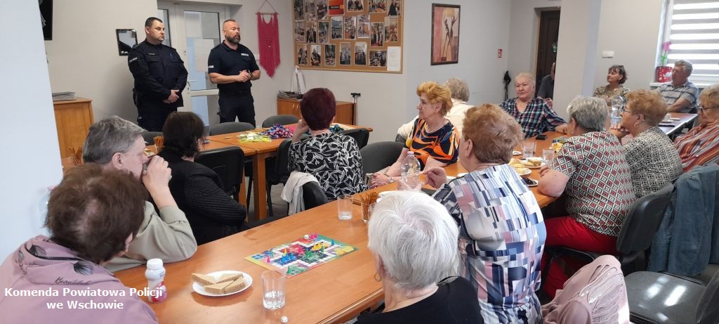Bezpieczeństwo Seniorów – debata w Szlichtyngowej - Aktualności - KPP Wschowa